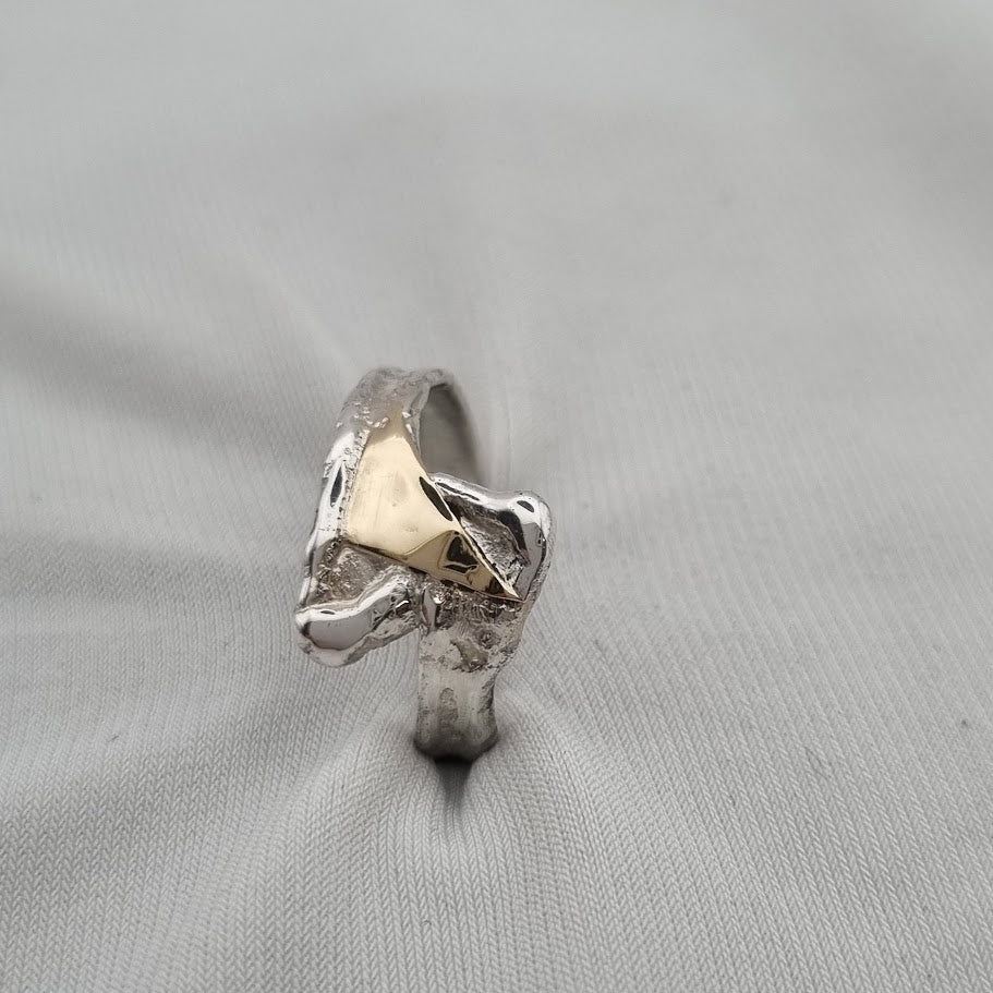 Silfur hringur með 14kt gulli No 10 – skartogverdlaun